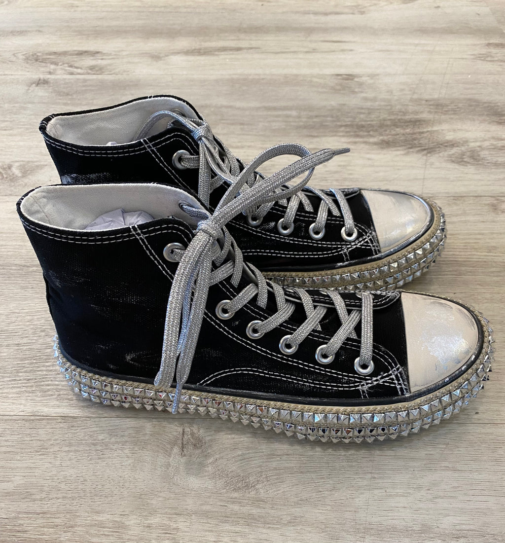 Miracle Miles Chantel – Showroom56